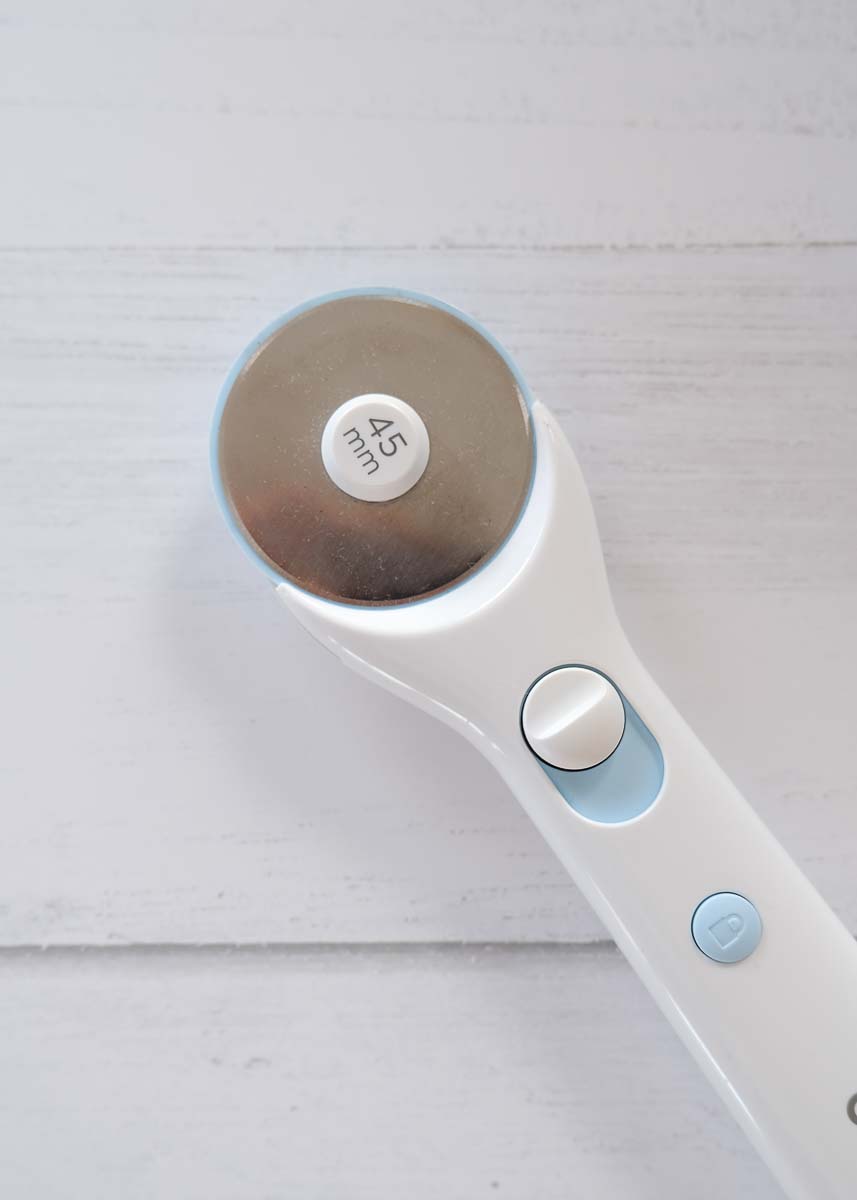 16 Essential Sewing Tools with Names and Pictures - Makyla Creates