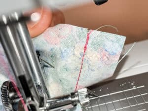 Seams - How to Sew a Plain and Open Seam Tutorial for Beginners ...