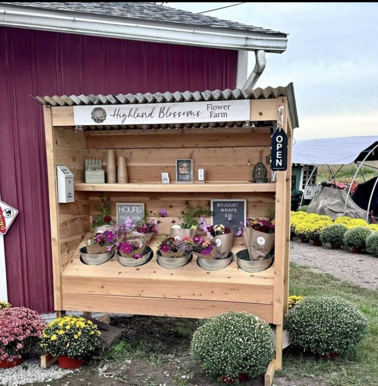 21 Charming Farmstand Ideas You’ll Want to Copy - Makyla Creates