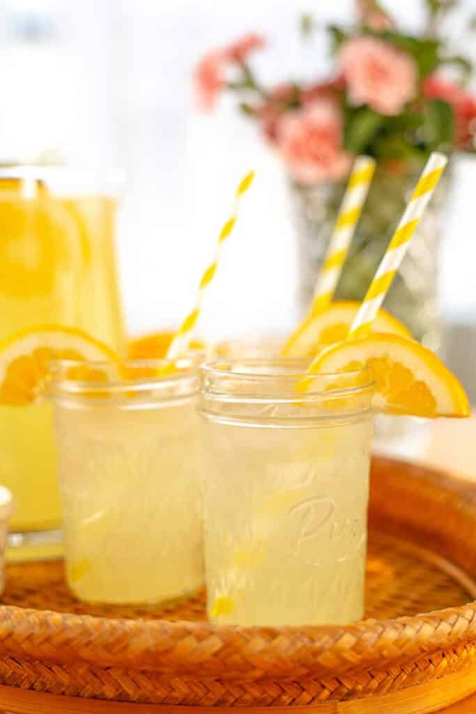 Old-Fashioned Lemonade - Makyla Creates