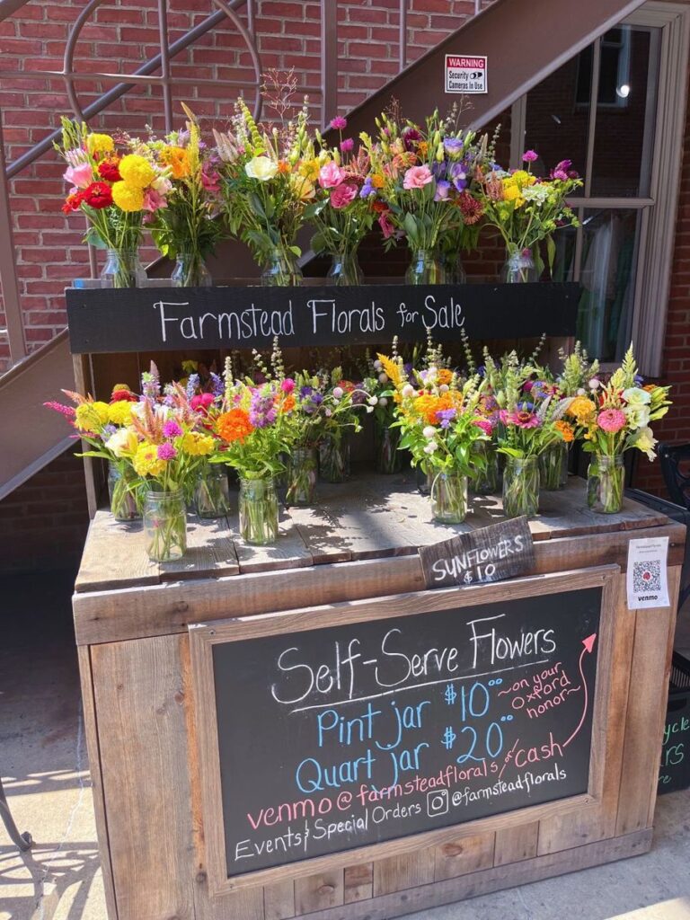 15 Roadside Flower Stand Ideas That Actually Stop Cars (And Sell Fast ...
